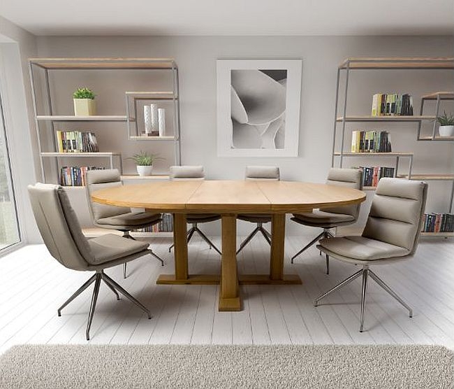 Madrid Oak 6 Seater Extending Round Dining Table - CFS UK
